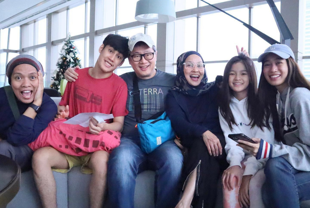 Adam's Autism Family: Parenting a child with autism and his non ...