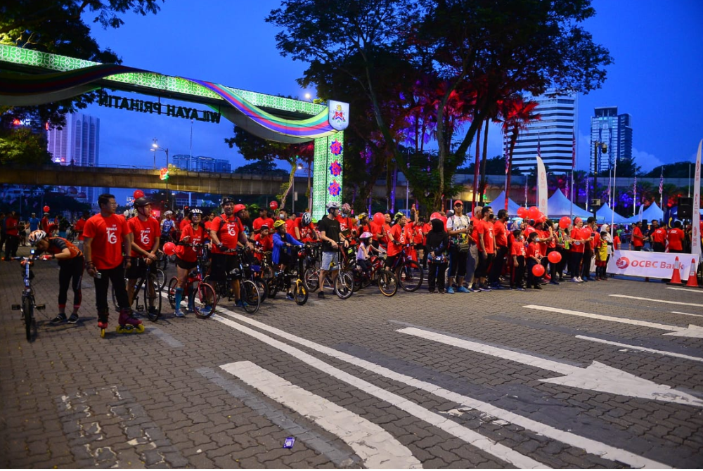 Sinar Harian celebrates sweet 16 anniversary with fun-walk - Sinar Daily