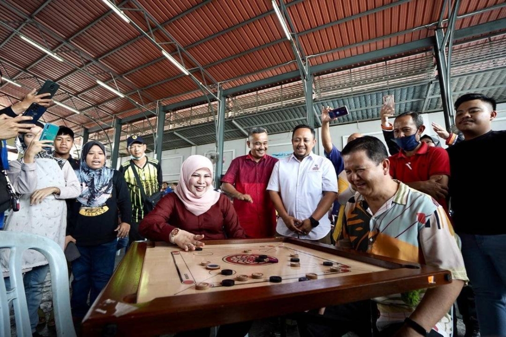 Rina Harun dodges marriage question, says rakyat top priority - Sinar Daily