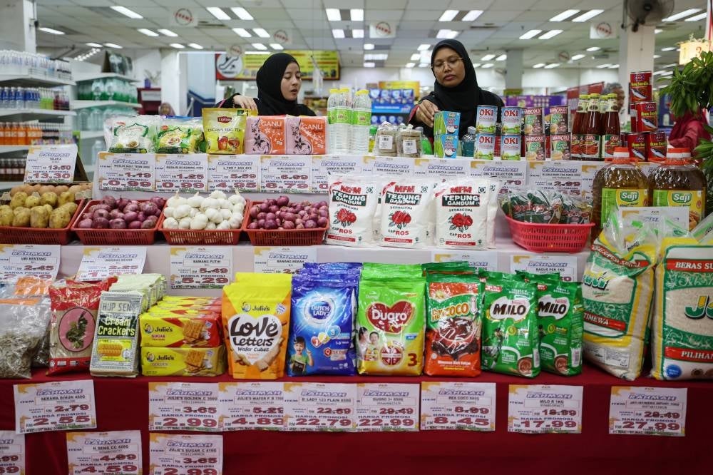 KPDN'S Rahmah sale initiative helps B40 households save up to RM100 a ...