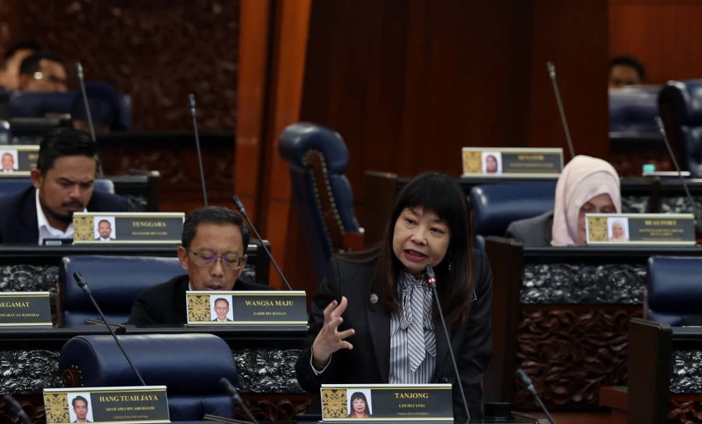 Over 18,000 units of teachers' quarters unoccupied - Sinar Daily