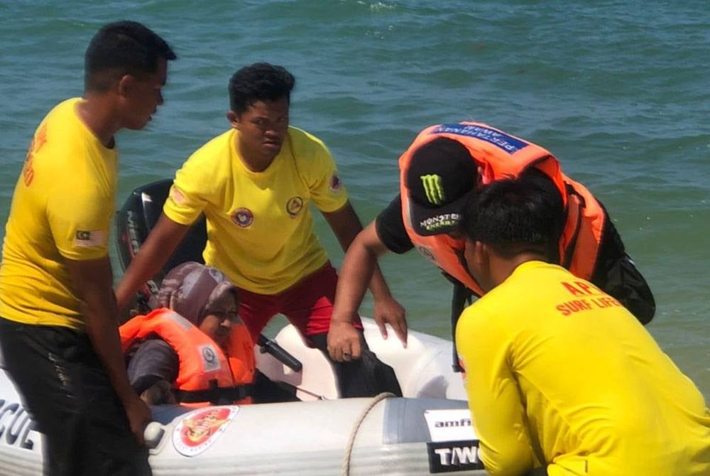 Anxious moments for stranded couple in Teluk Tongkang - Sinar Daily
