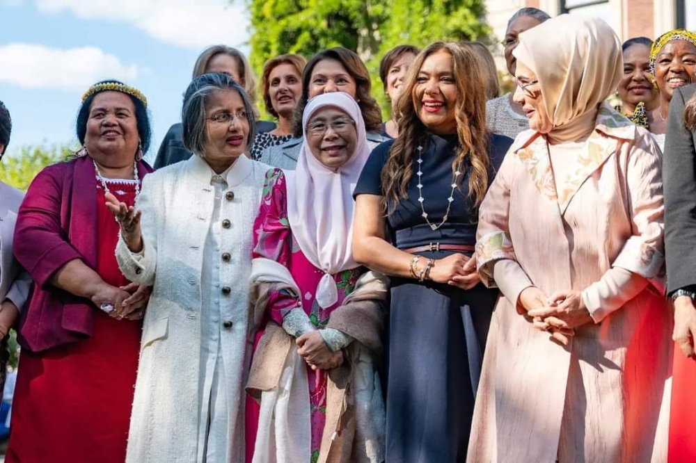 Wanita Keadilan slams manipulation of Wan Azizah's photos with Sara ...