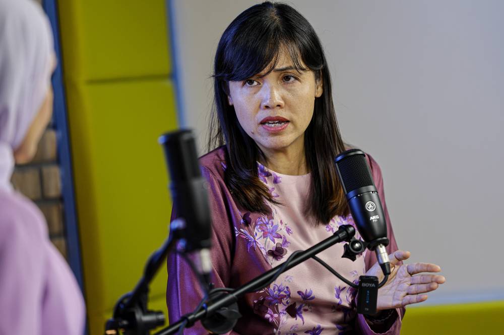 Women still face challenges despite success in digital space - Teo ...