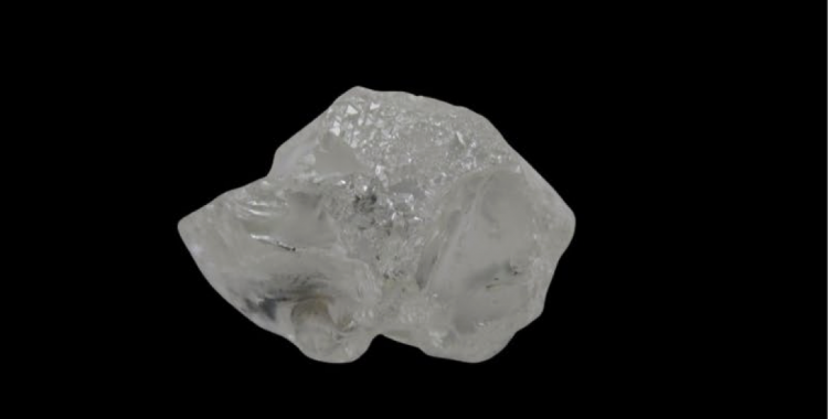 Angola uncovers two diamonds over 100 carats