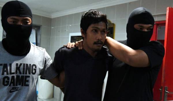 Former 'wolf pack' leader jailed 10 years for terrorism-related ...