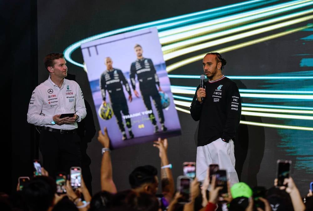 Hamilton bids farewell with love for Malaysian fans and 'roti canai ...