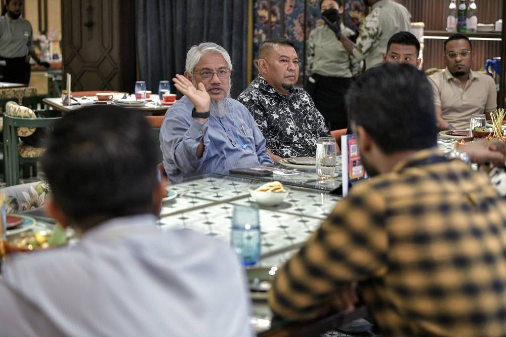 Eight women's cricketers face SPM, World Cup 'test' next week - Sinar Daily