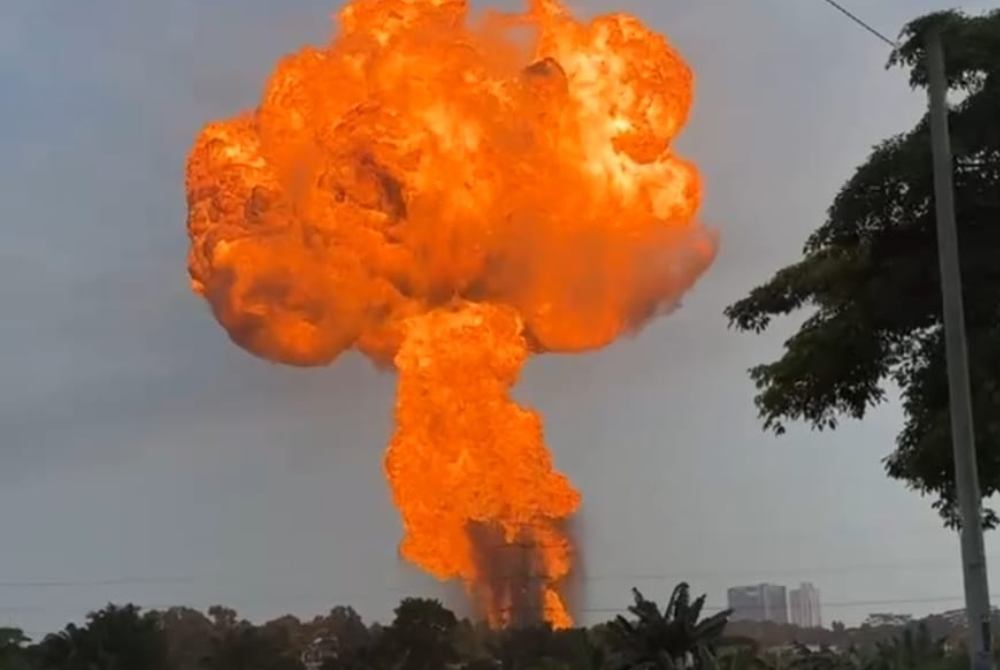 Petronas Dagangan clarifies viral fire incident did not occur at its ...