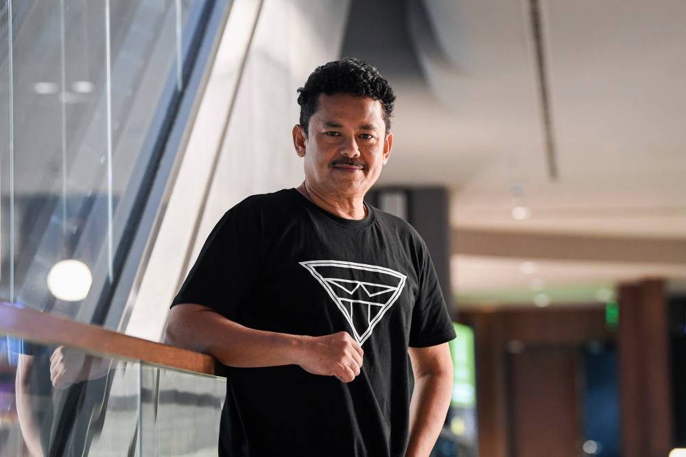 Halim Othman revives 90s nostalgia in Keluang Man - Sinar Daily