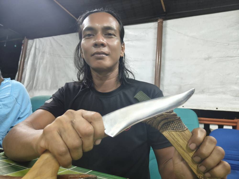 Flaying a cow in 30 minutes, a solo job for this skilled butcher ...