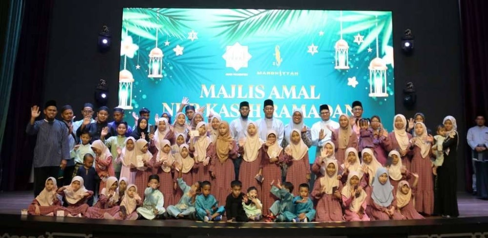 Kolaborasi Yayasan Abadi dan Mardhiyyah Hotel & Suites santuni anak ...