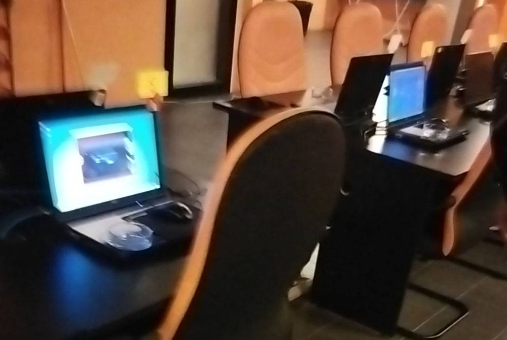 Kedai 'mesin' judi online kembali beroperasi - Sinar Premium