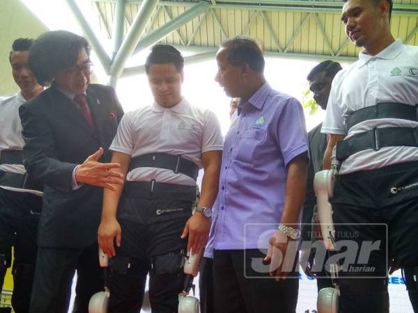 Teknologi HAL bantu pesakit lumpuh kini di Melaka - Sinar Harian