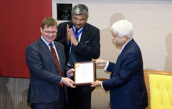 Tuanku Muhriz berkenan lancar Strategi Antarabangsa RCSEd - Sinar Harian