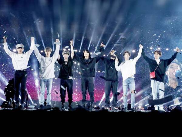 BTS berjaya adakan konsert di Arab Saudi - Sinar Harian