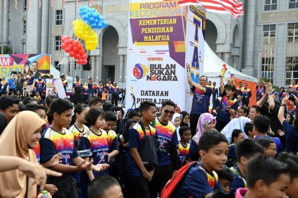Peniaga belon perlu bekal barangan terbaik, berkualiti - Sinar Harian