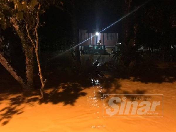 Lagi mangsa dipindahkan di Perak akibat banjir - Sinar Harian