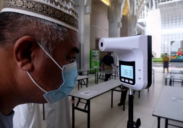 Termometer infra merah selamat digunakan, kata KP Kesihatan - Sinar Harian