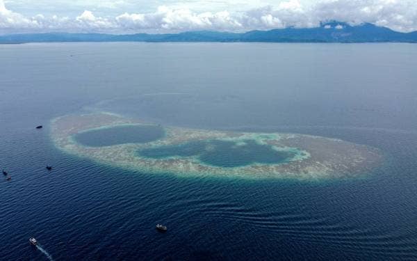 'Blue Ring Hole' - Sinar Harian