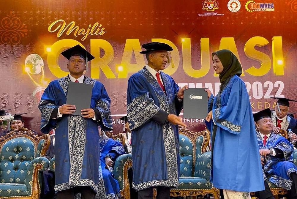 Lulusan GiatMara jana pendapatan lumayan - Sinar Harian