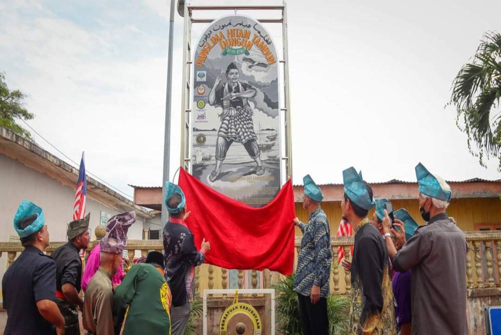 Mural Panglima Hitam Tambun angkat sejarah tokoh legenda - Sinar Harian