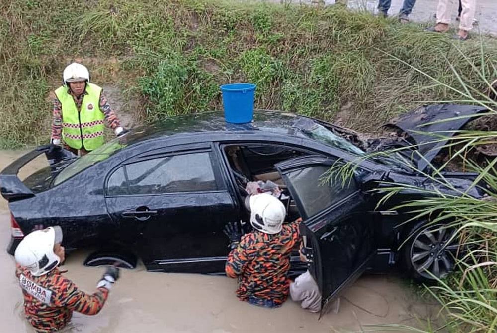Wanita maut kereta dipandu tunang masuk parit - Sinar Harian