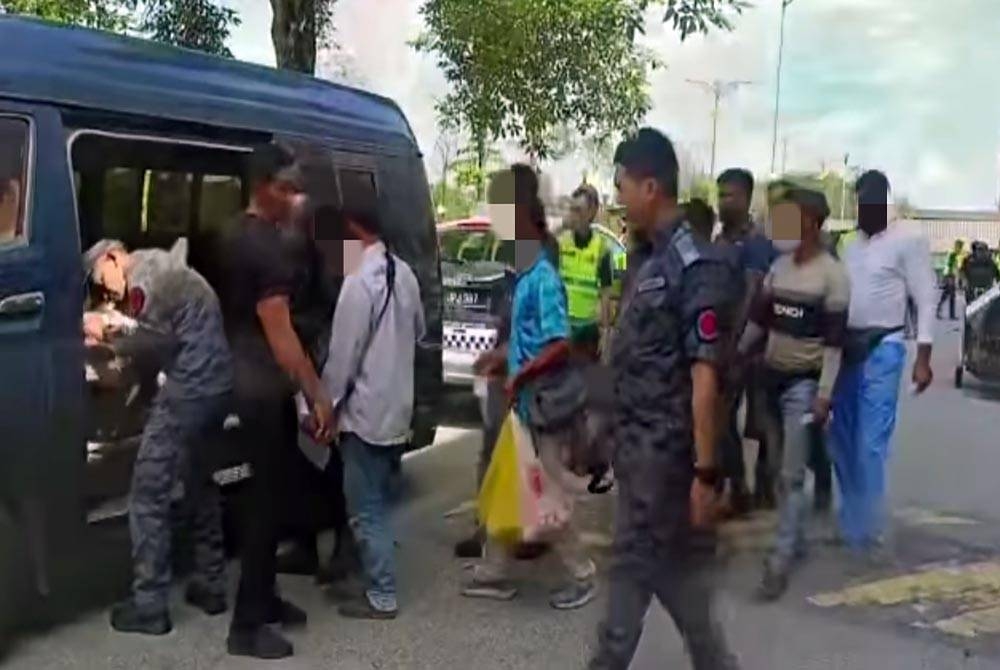 Warga asing rayu, menangis ketika ditahan JPJ - Sinar Harian