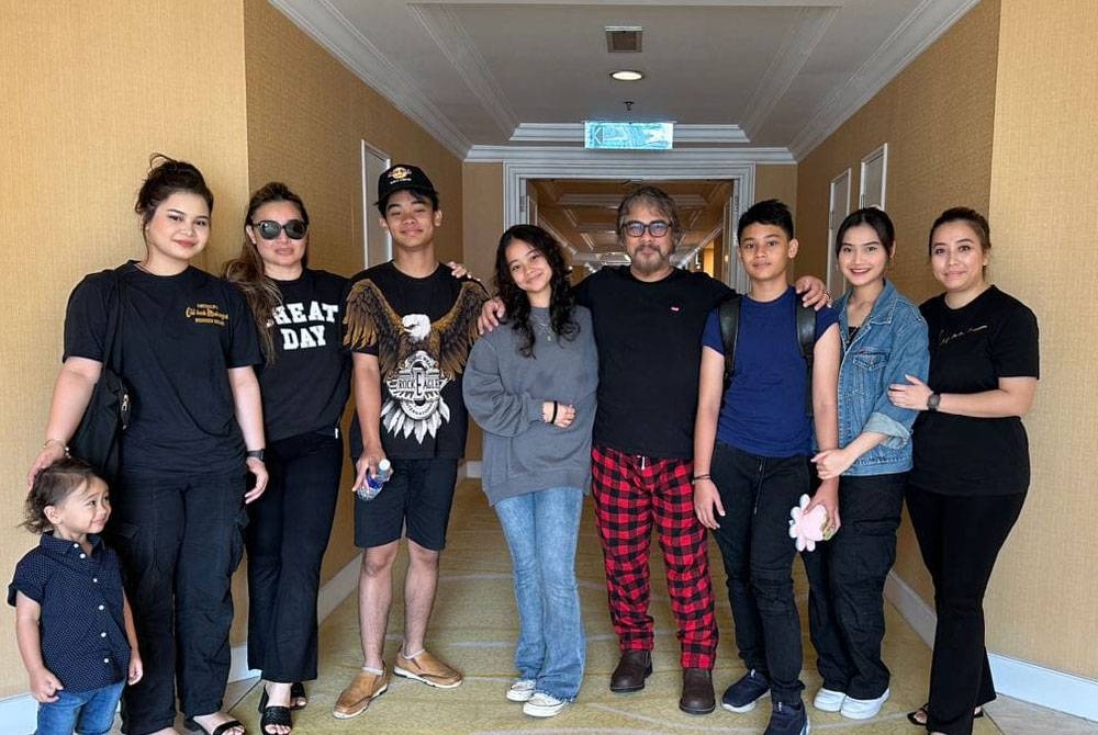 'Lapan tahun terpisah, syukur dapat jumpa anak' - Awie - Sinar Harian