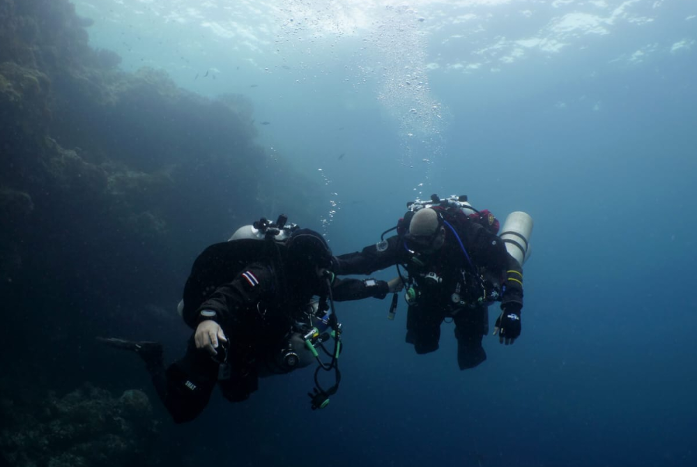 Roihan Ang pecah rekod MBR selam 164 meter di Sipadan - Sinar Harian