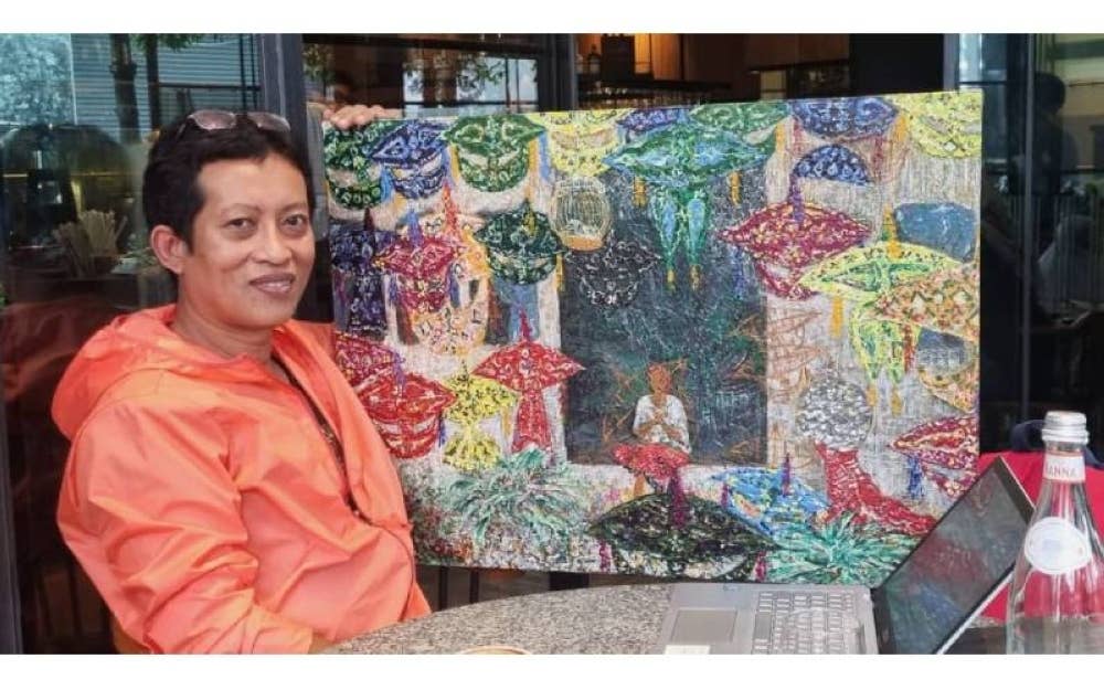 Roslan angkat tema budaya dalam karya atas akrilik - Sinar Harian