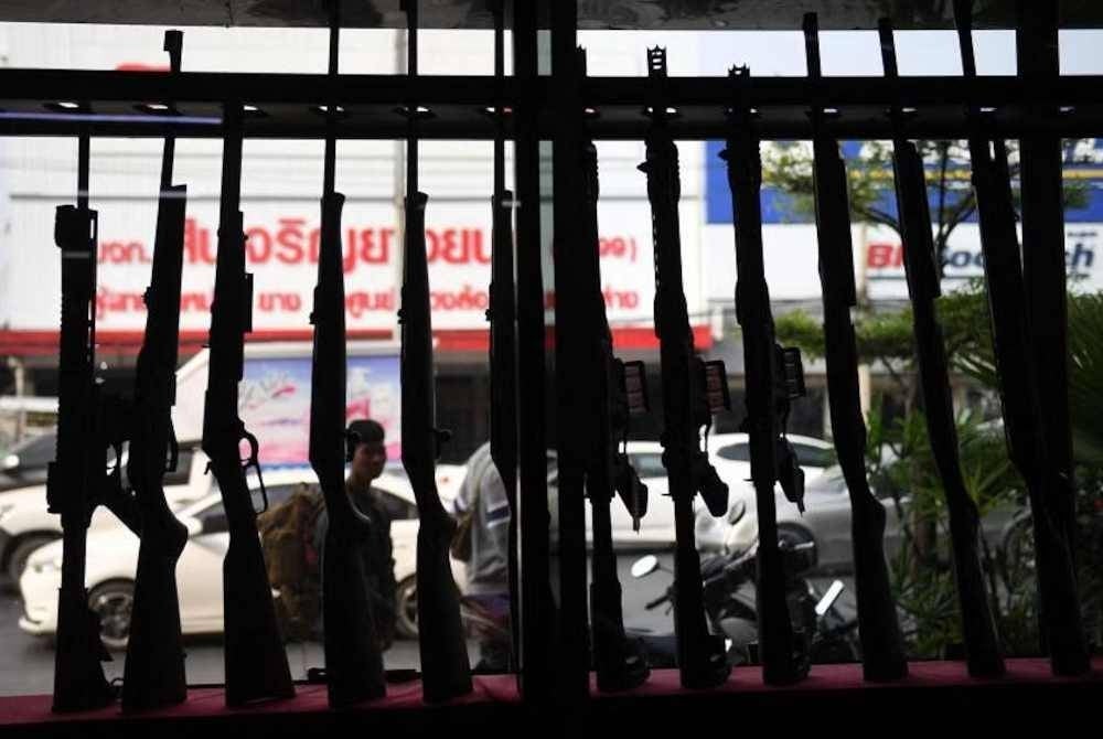 'Henti keluarkan lesen senjata api selama 12 bulan' - Sinar Harian