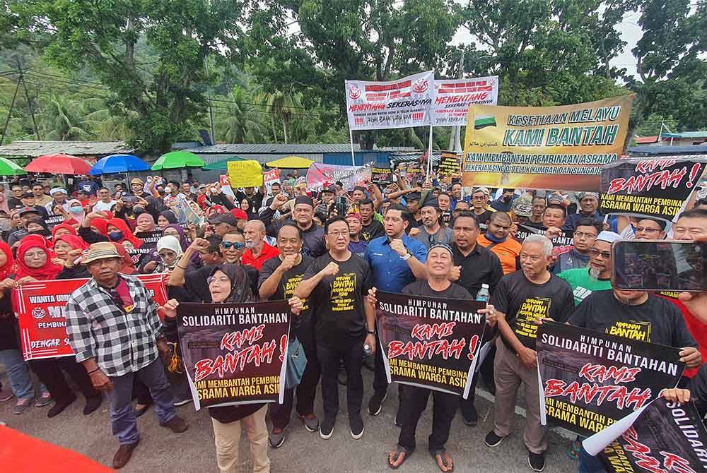 Penduduk terus bantah bina asrama pekerja asing di Teluk Kumbar - Sinar ...