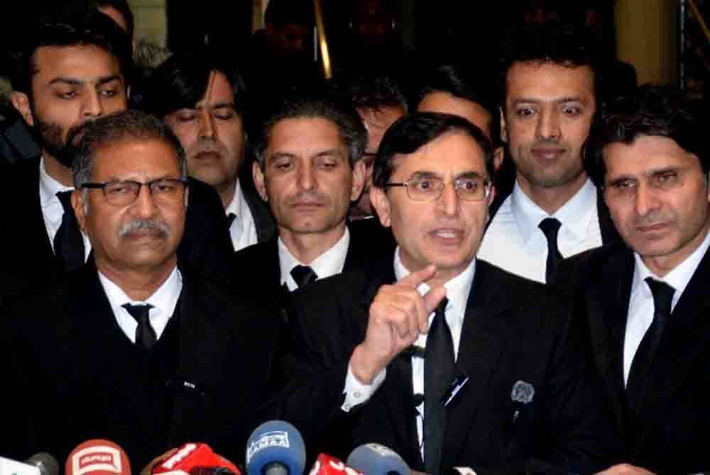 Parti Imran Khan dilarang bertanding PRU Pakistan - Sinar Harian