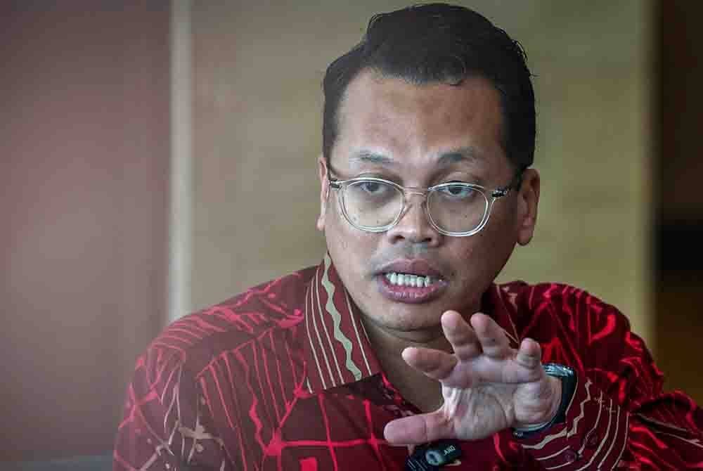 Jual spesies hidupan liar eksotik dalam talian secara pesan hantar ...