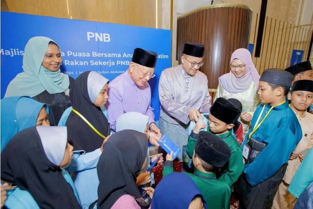 PNB rai anak yatim berbuka puasa - Sinar Harian
