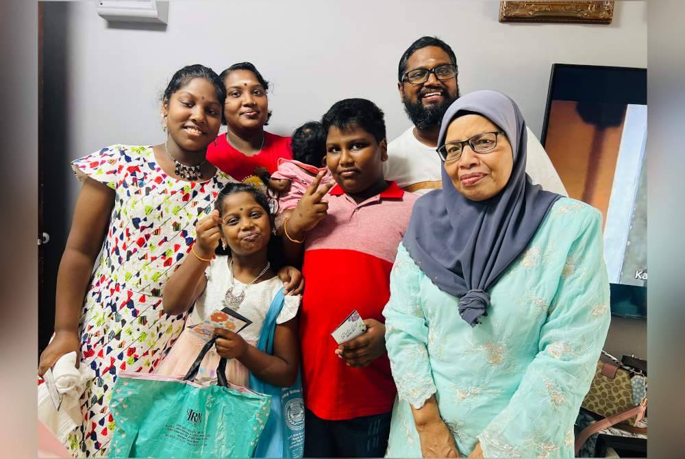 Warga emas fasih Tamil rai Aidilfitri dengan jiran India - Sinar Harian