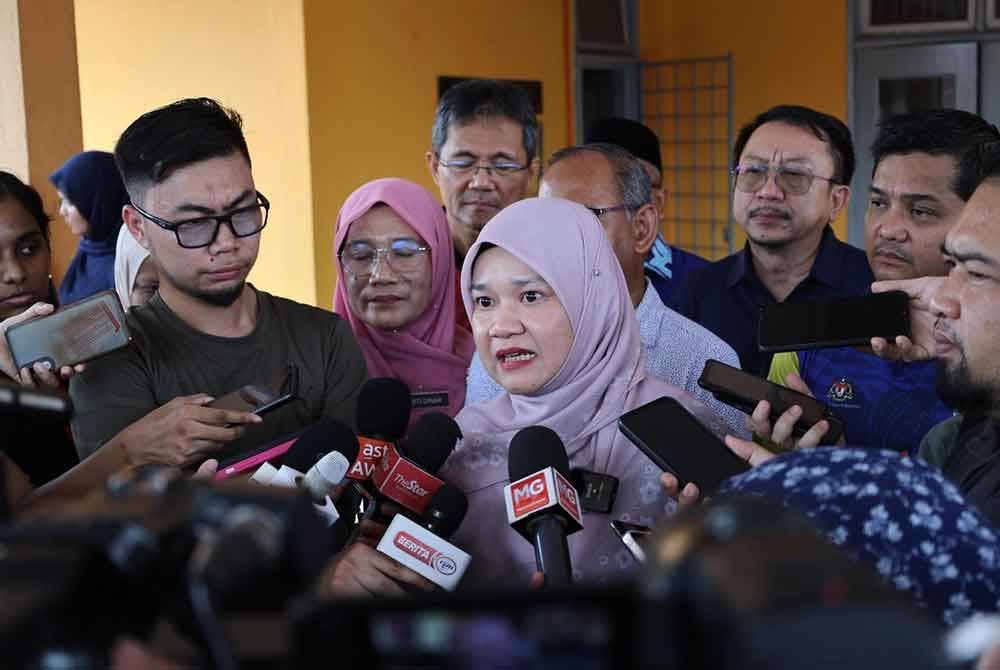 'Kelas terapung' atasi masalah kepadatan pelajar' - Fadhlina - Sinar Harian