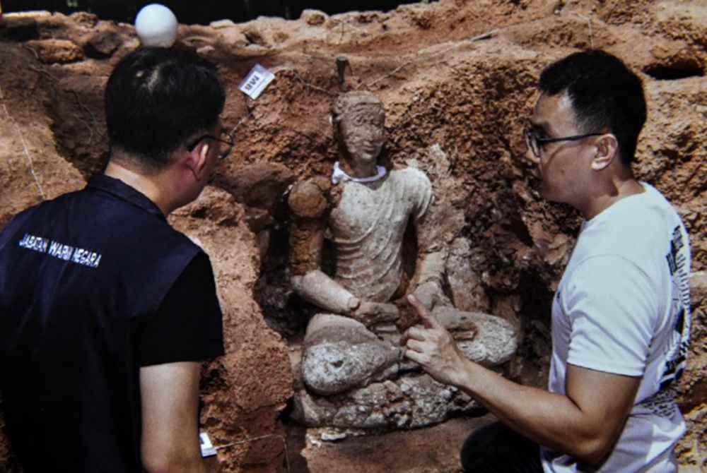 Arca berbentuk manusia - Sinar Harian