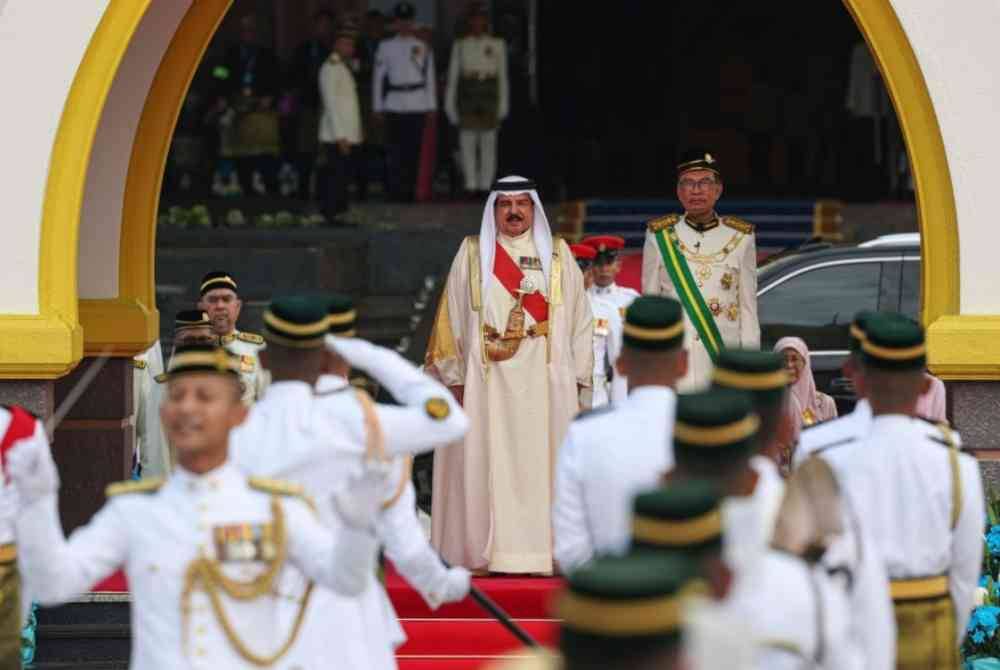 Sultan Brunei, Raja Bahrain berangkat ke Istiadat Pertabalan Agong ...