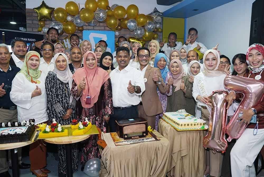 Motorhome pertama Bernama Radio 'bersiaran' pada November - Sinar Harian