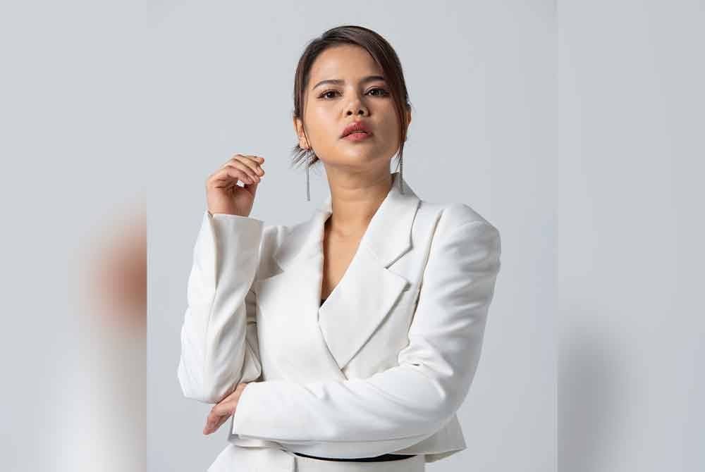 Ora Fiza enggan mengalah - Sinar Harian