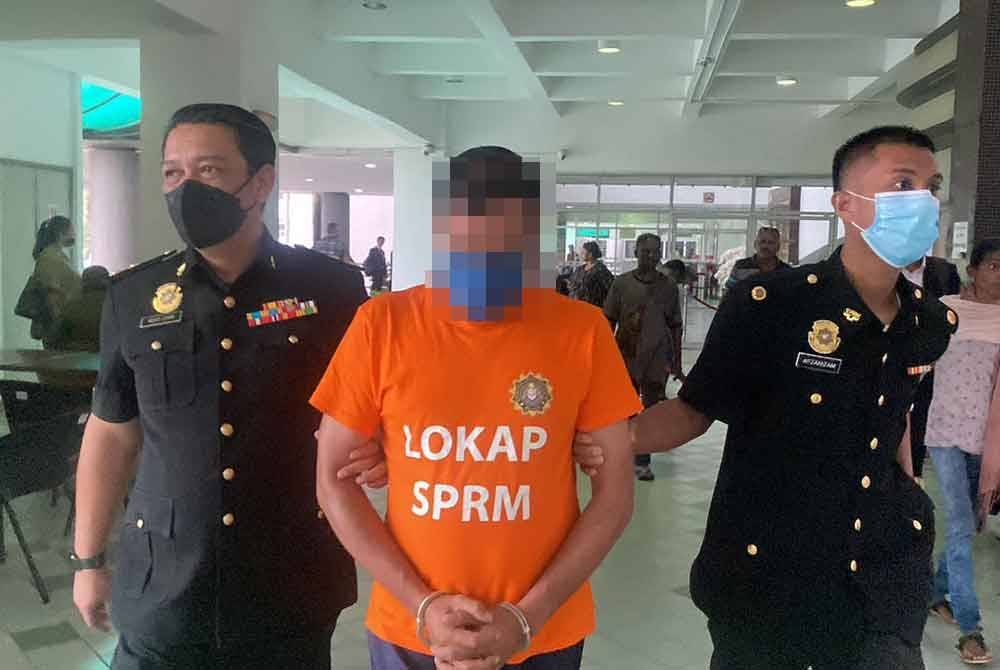 Pengarah syarikat bergelar Datuk ditahan kemuka dokumen palsu kuota ...