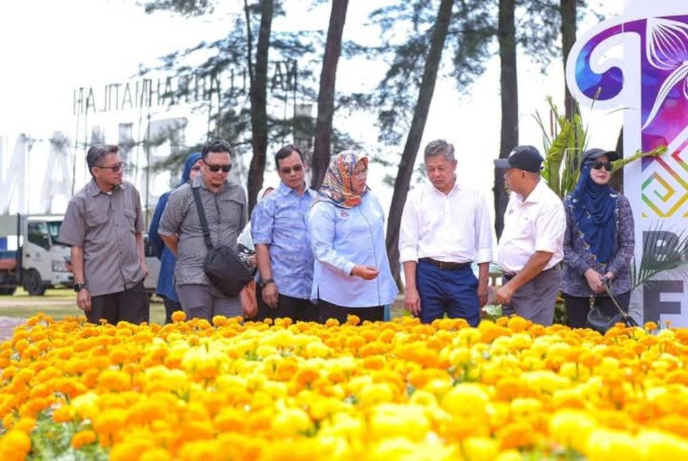 200,000 bunga tropika warnai Borneo Flora Festival 2025 di Labuan ...