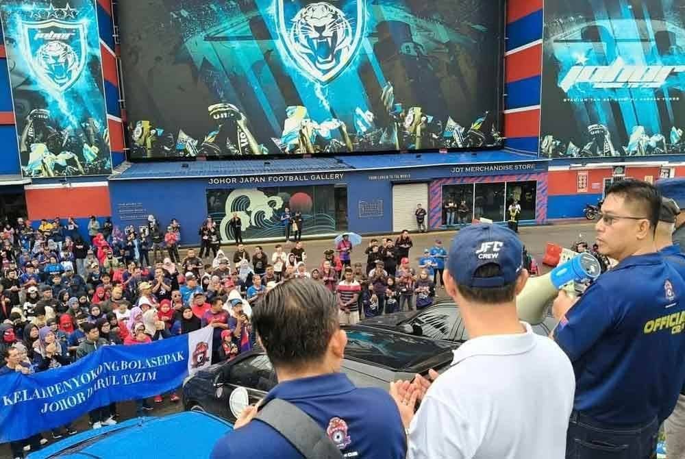 85 bas bawa penyokong JDT ke Bukit Jalil - Sinar Harian