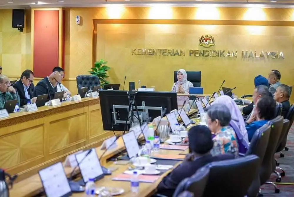 JPN, PPD, pentadbir sekolah diarah pastikan beban guru dikurangkan ...