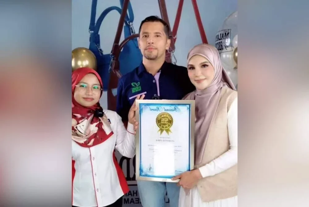 Aliff Syukri cipta rekod jual beg tangan RM1 juta dalam masa 2 minit 32 ...