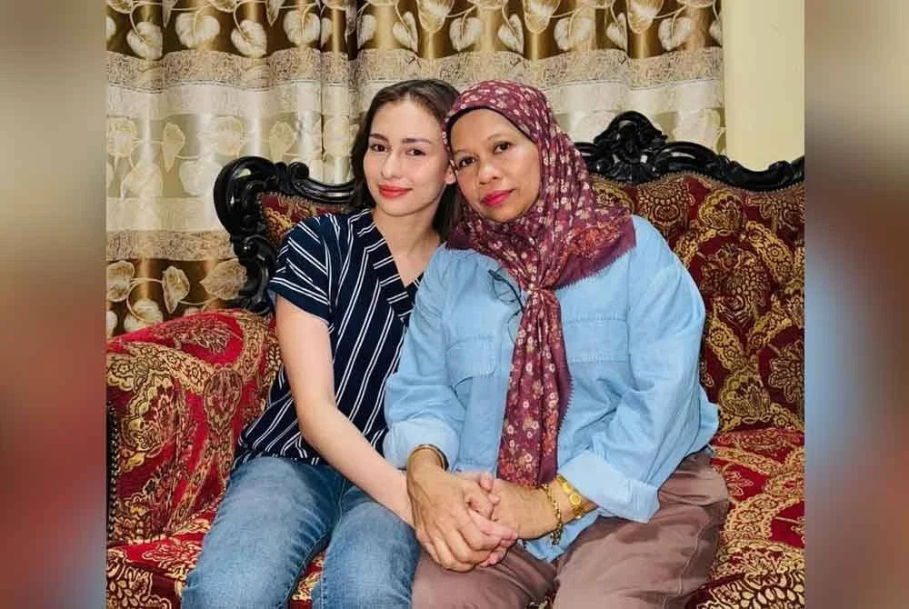 'Saya sudah pesan, bila sudah terkenal jangan lupa diri' - Ibu Anna ...