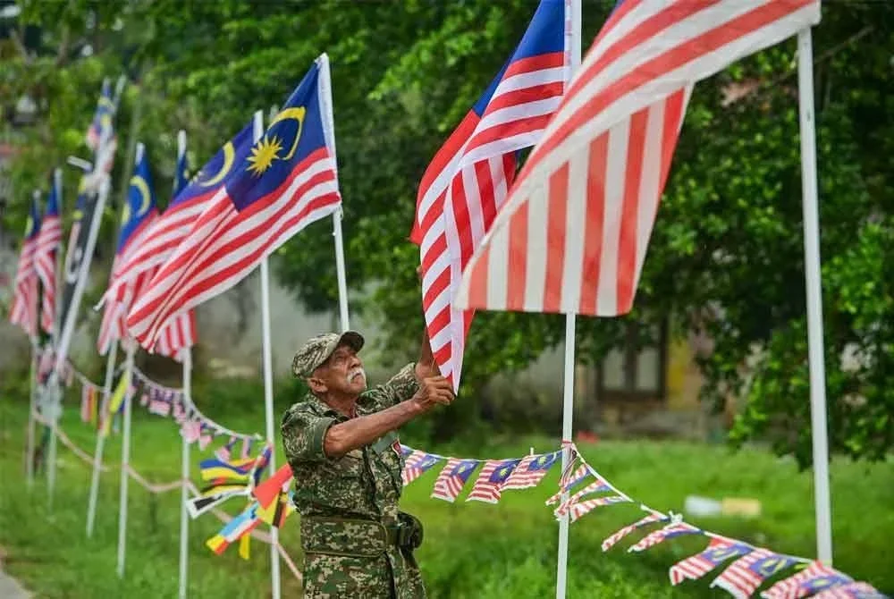'Bendera ini bukan sekadar kain, ia lambang maruah negara' - Sinar Harian