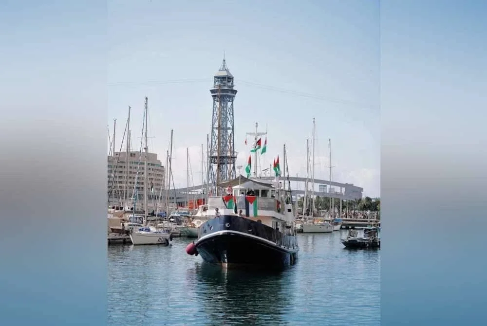 Kapal Global Sumud Flotilla ke Gaza dilanda ribut, komunikasi terjejas ...